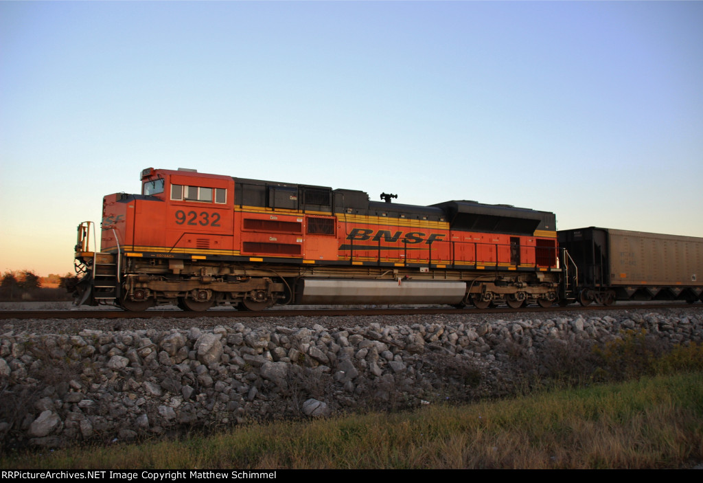 BNSF 9232 - DPU
